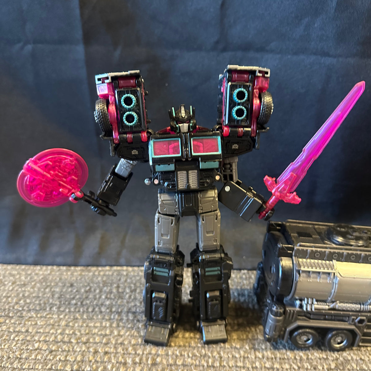 Transformers- “Legacy Velocitron Speedia 500” Scourge/Nemesis Prime Le ...