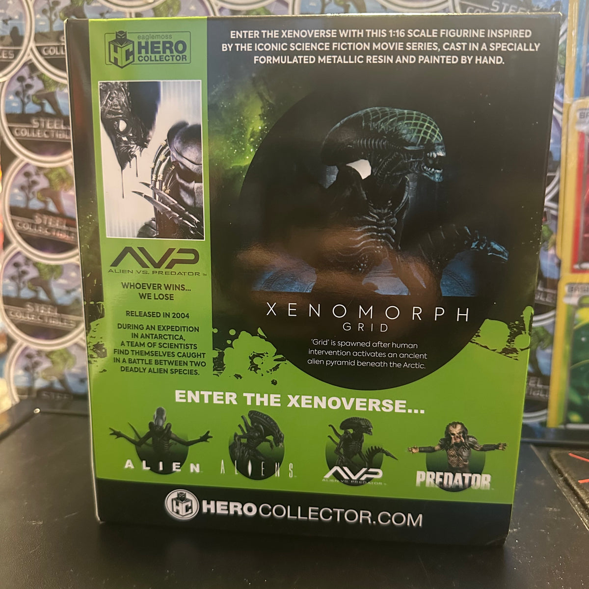 HC Figurines- “AVP: Alien Vs. Predator” Xenomorph Grid 1:16 Scale Figu ...